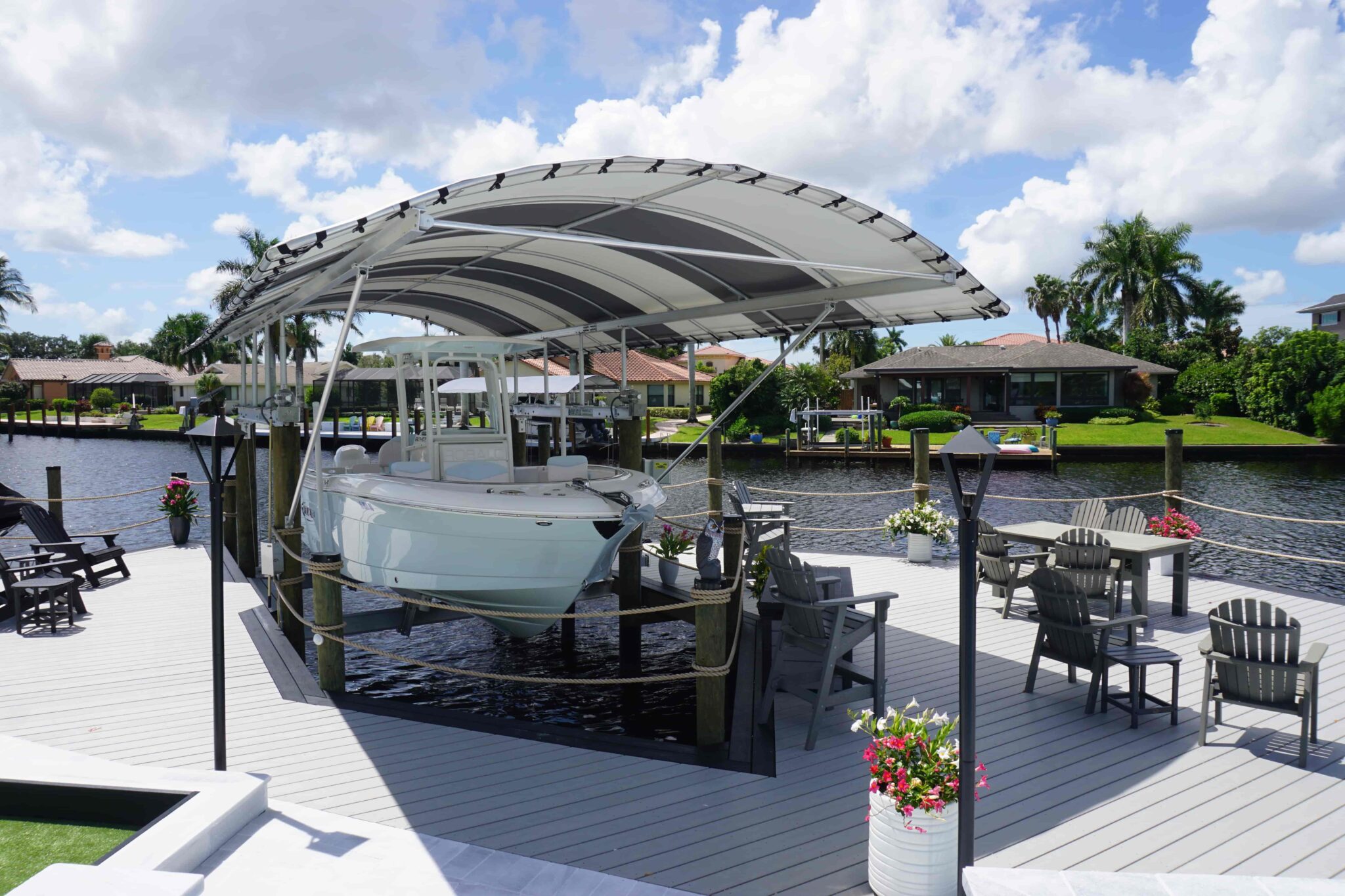 Boatlift Types - Anchorage Docks